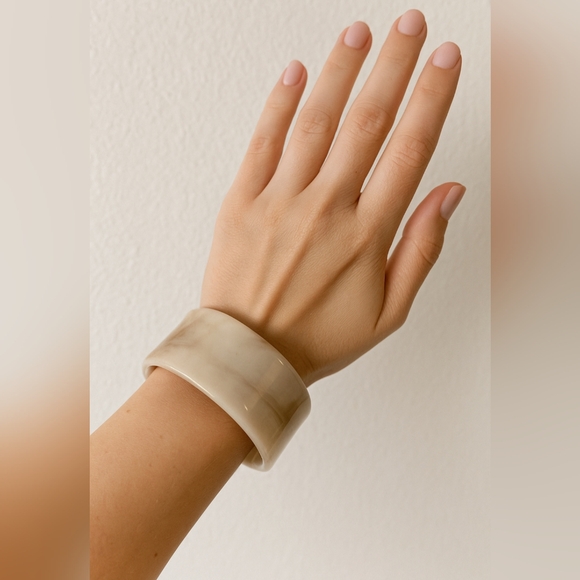 Express | Jewelry | Bogo Free Sale Nwt Express Lucite Marbled Bracelet ...